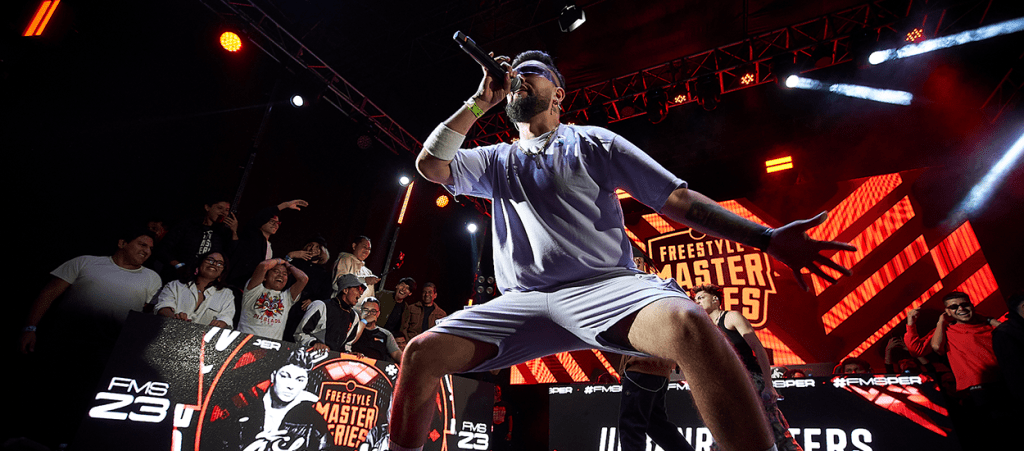 ¡ESTE HOST DE FMS PERÚ CUMPLE AÑOS HOY!